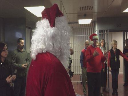 Prisoners Suffer a Sheriff’s Santa Performance | Prison Photography
