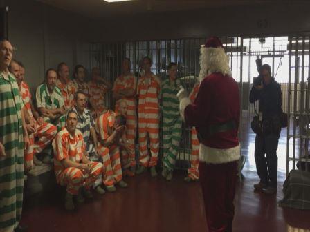 Prisoners Suffer a Sheriff’s Santa Performance | Prison Photography