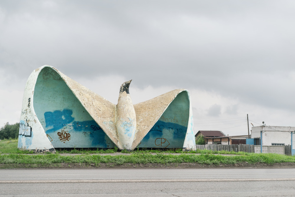 The Soviet-Era Bus Stops that Defy the Narrative of Communist ...